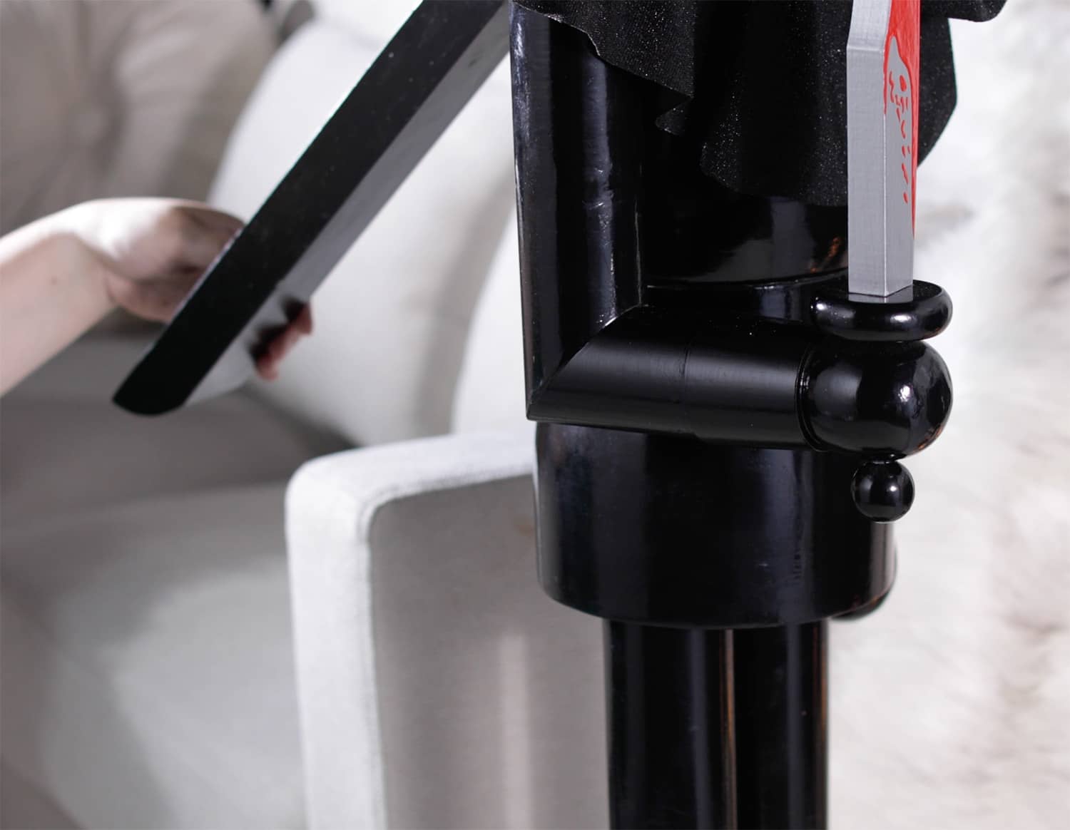 Giant 5-Ft Scream Ghostface Nutcracker Statue | The Green Head