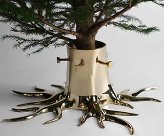The Root Christmas Tree Stand | The Green Head