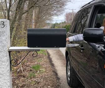 Slide-Out Mailbox Extender Tray | The Green Head