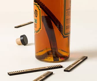Whiskey Flavor-Enhancing Sticks | The Green Head