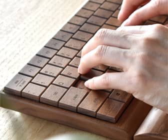 Vivitar Bamboo Keyboard | The Green Head