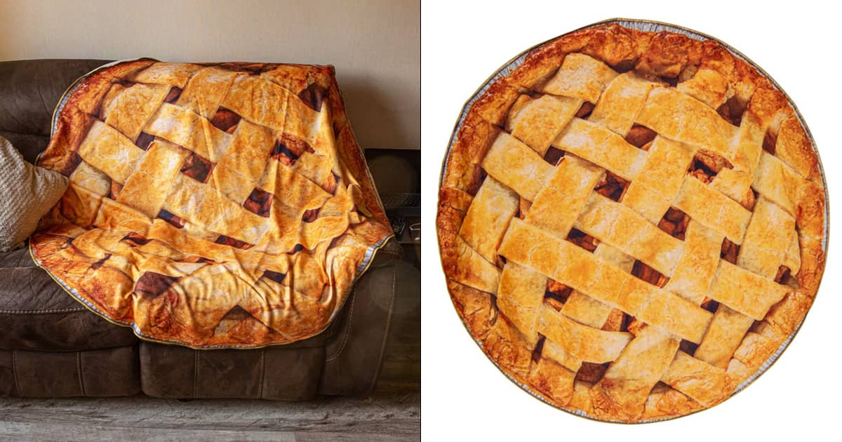 Giant Baked Apple Pie Blanket | The Green Head