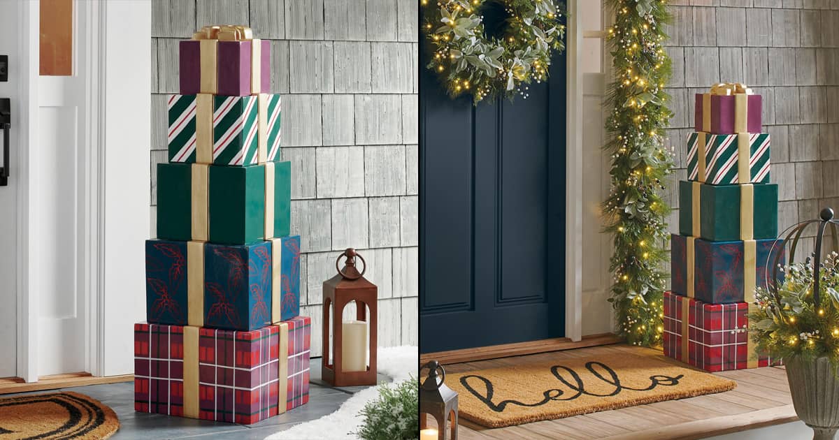 Giant Stack of Christmas Presents Topiary | The Green Head