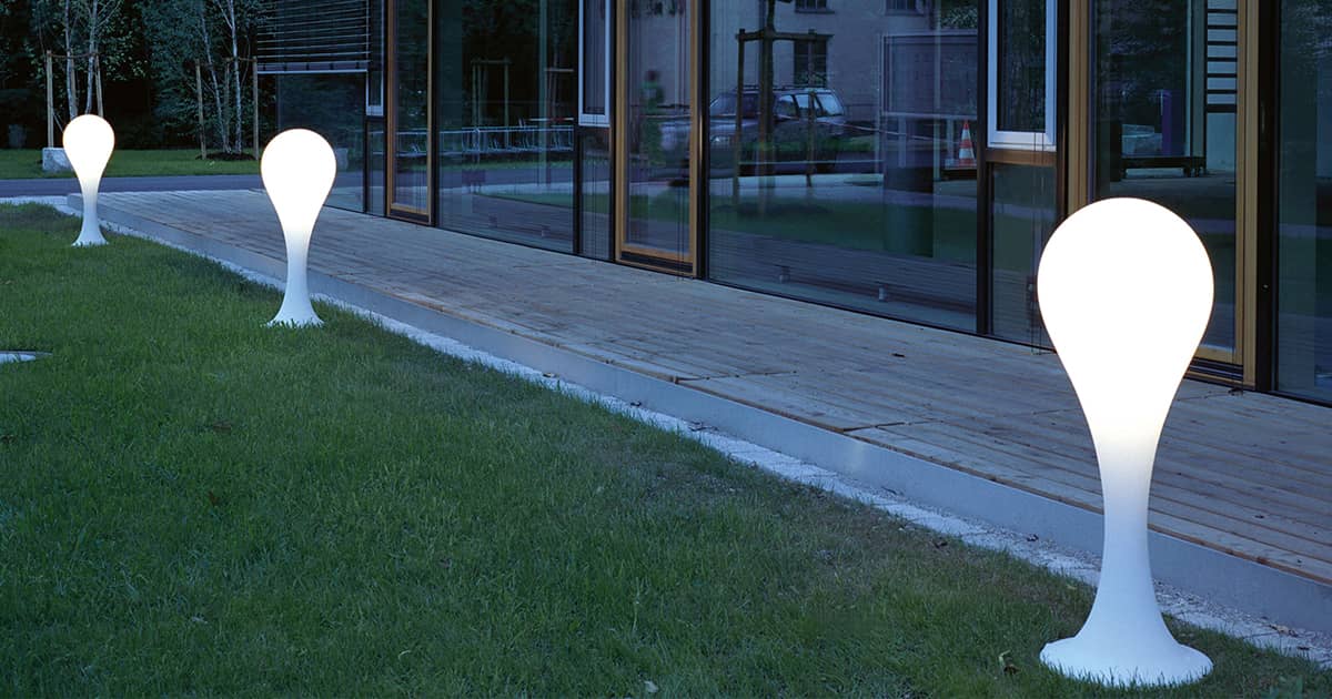 Liquid Light Drop Outdoor Floor Lamp | The Green Head