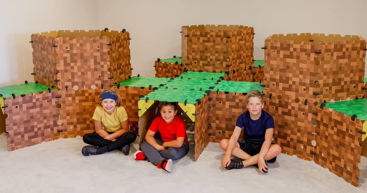 Make-A-Fort Minecraft Explorer Fort Building Kits | The Green Head